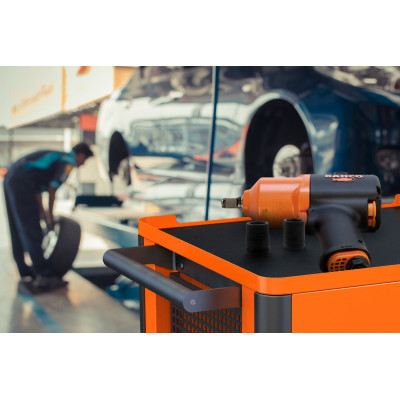 Servante avec 758 outils à usage général